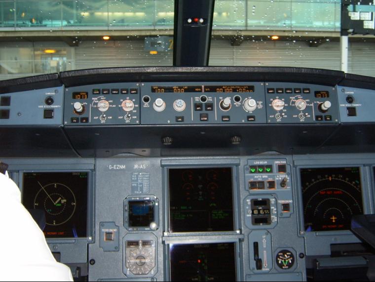 EasyJet Airbus A319 - My Cockpit Visit Photos
